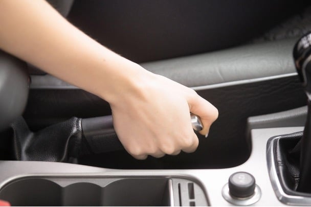 Electric parking brake: what it is and how it works