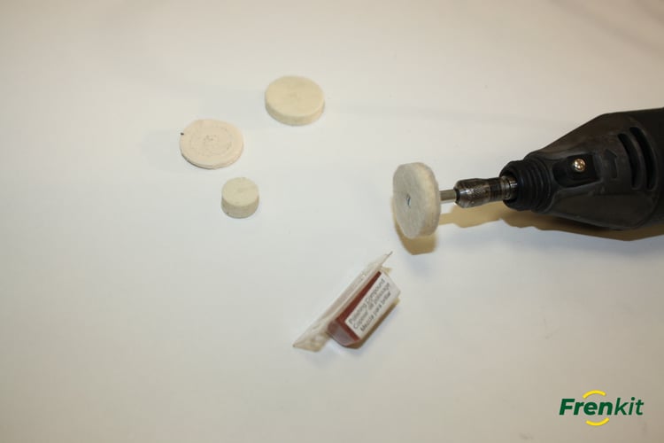 How to clean rust inside a brake caliper