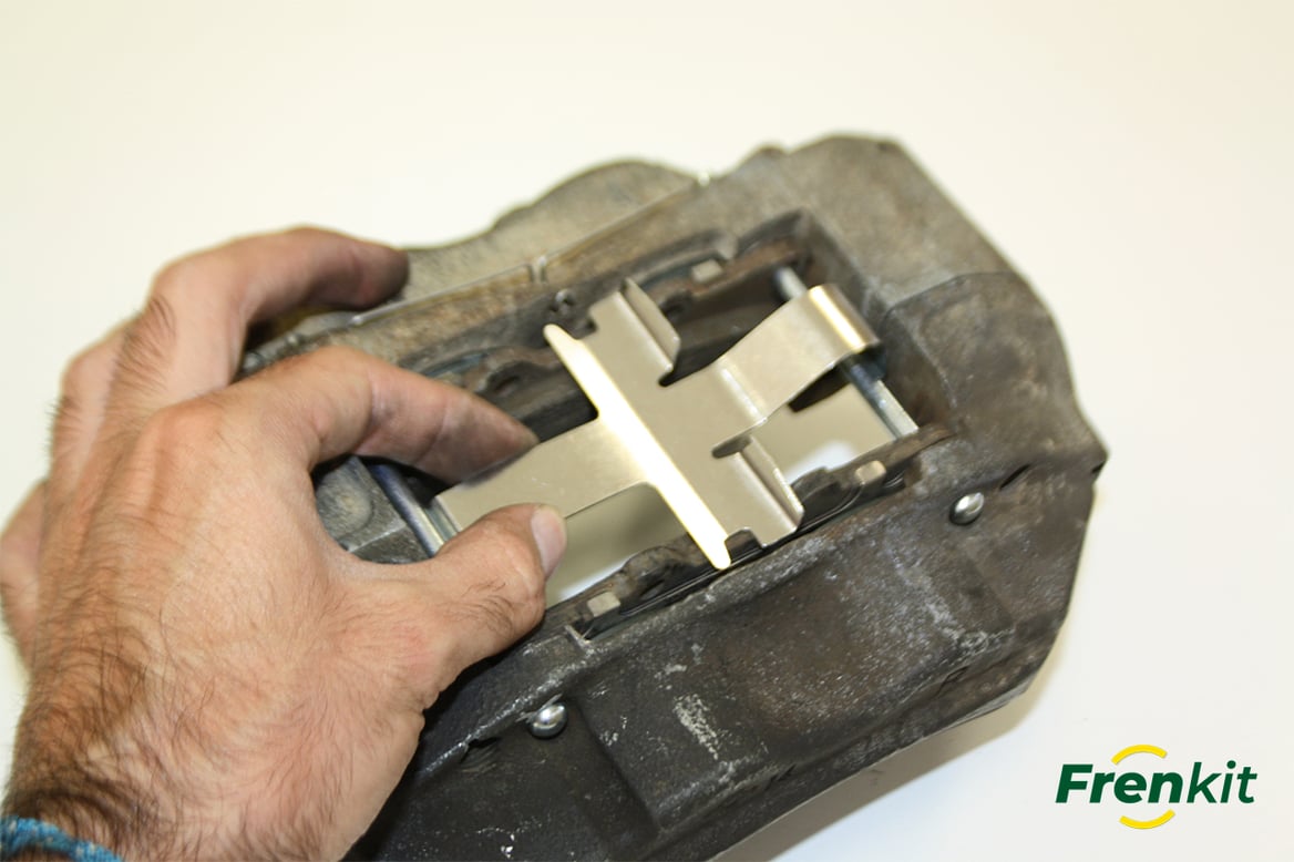 How to disassemble a brake caliper