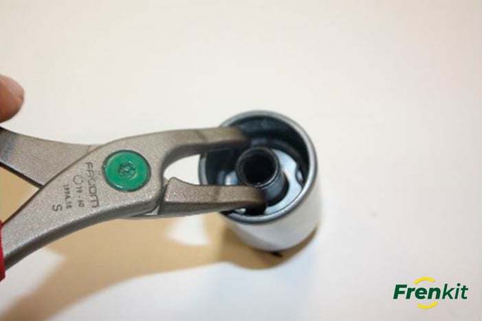 How to disassemble a brake caliper